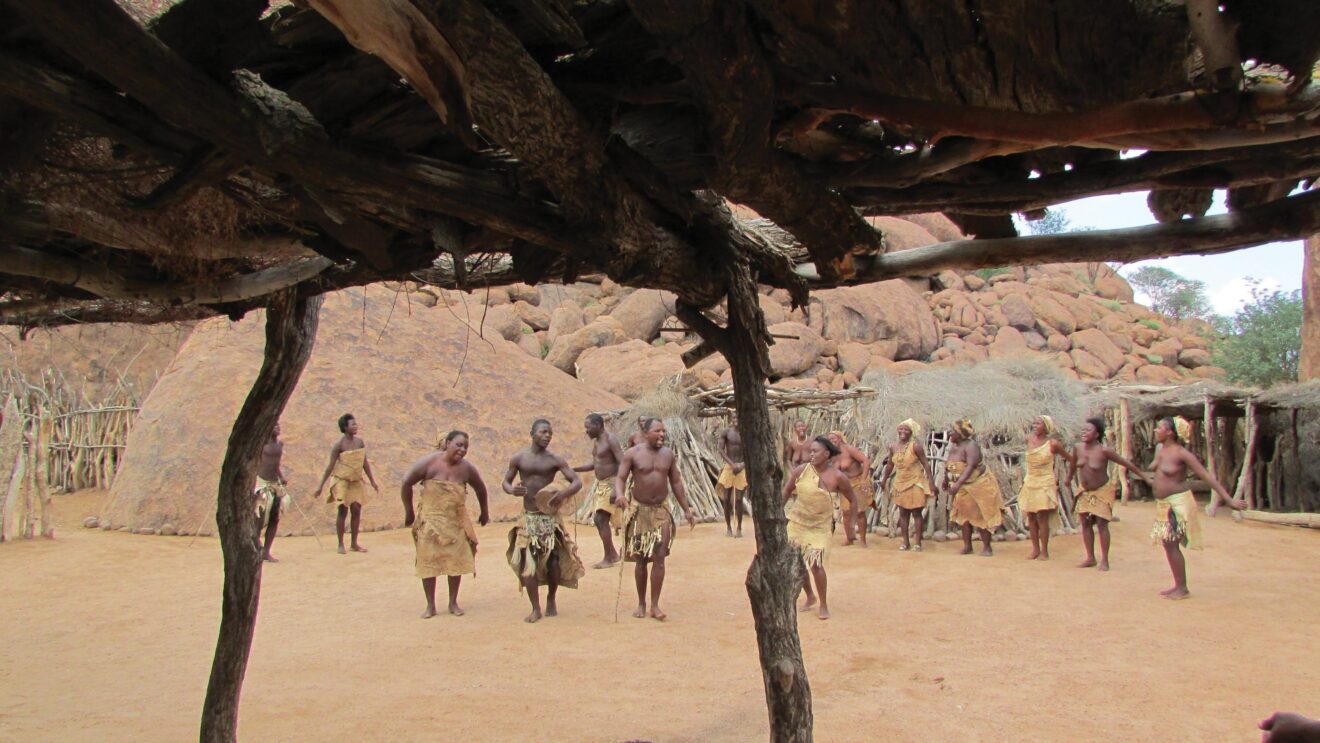 Damaraland & Twyfelfontein - this is namibia