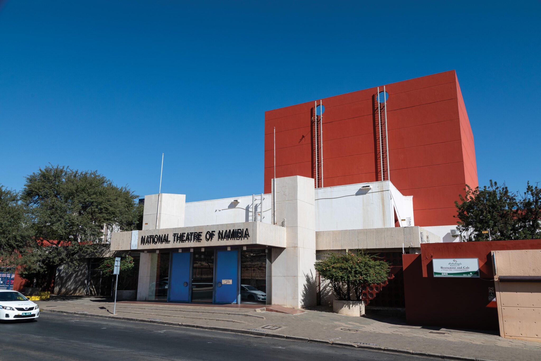 Windhoek, Surroundings and the Central East - this is namibia